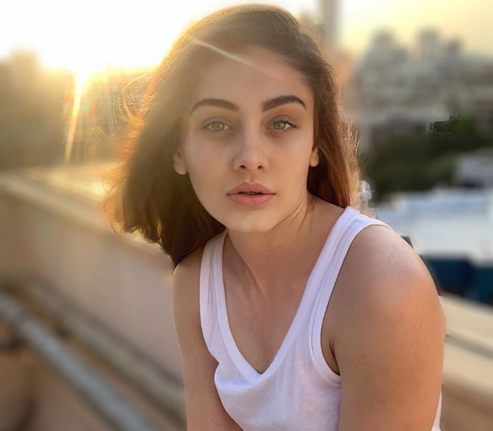 Shefali Jariwala Wiki, Age, Boyfriend, Husband, Family, Biography ...